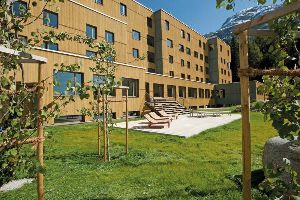 Private Twin Room | St. Moritz Youth Hostel - Saint Moritz