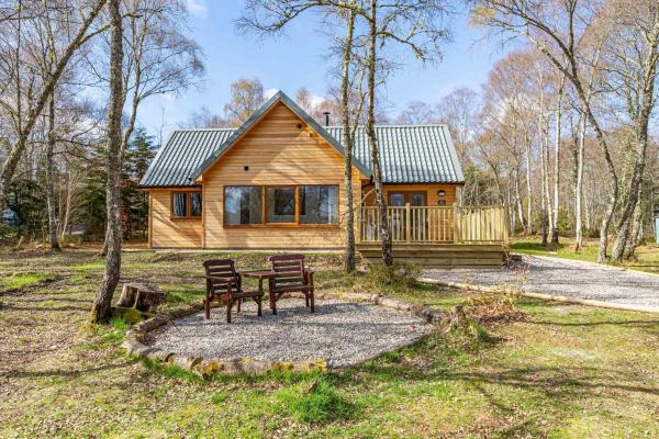 Thistle Lodge 22 With Hot Tub - Loch Ness