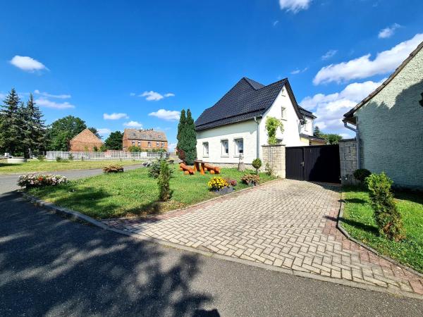 Ferienwohnung Zur Burg - Naumburg (Saale)