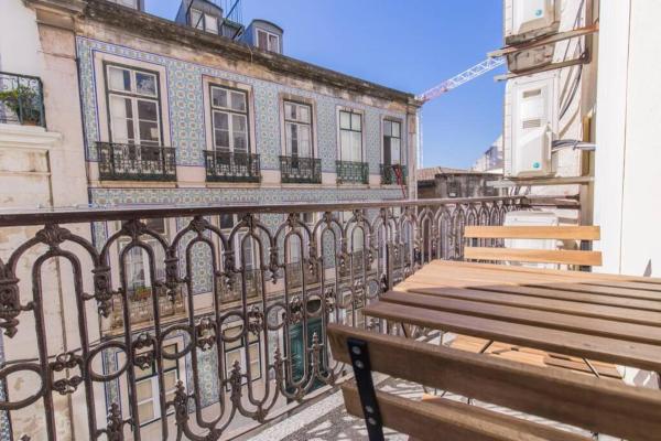 135 B - Alfama Renovated Charming Historic Flat Near Baixa - Alfama