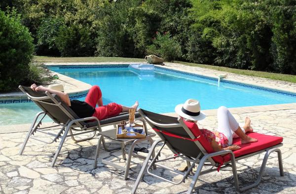 Gîte Et Maison De Vacances Campagne Valérie - Éguilles