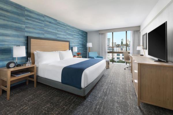 Hotel Caza - Sausalito, CA