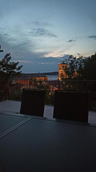 Apartvilla Castropola, Second Floor. - Peroj