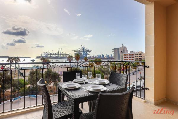 Gem Beachfront Apt With Amazing Bay And Sea Views - Malta International Airport (MLA)