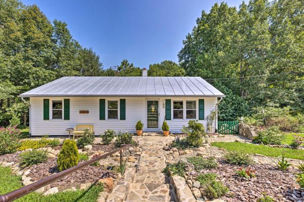 Charming Cottage Less Than 10 Mi To Wineries And Skiing! - Wintergreen, VA