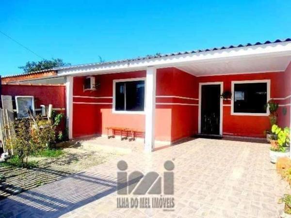 Casa 3 Quartos - Paranaguá