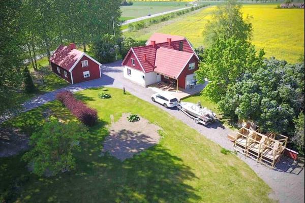 Eget Hus Med Bra Läge Och Toppstandard - Linköping
