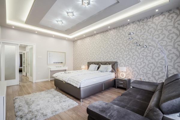 Bpr Ethereal Panoramic Suite With A/c & Balcony - Budapest