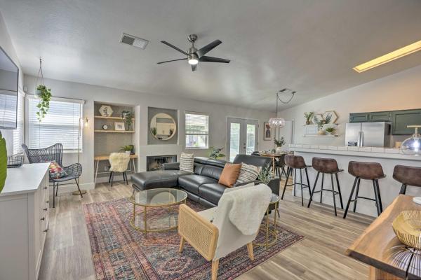 Stylish Bakersfield Getaway With Pool Table! - Bakersfield, CA