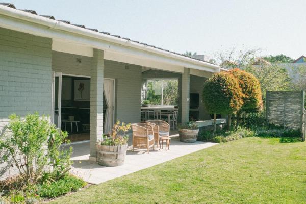 Spacious Home On Leisure Isle - Knysna