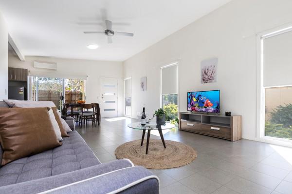 2 Bedroom W/parking Near Central Cessnock - Kitchener