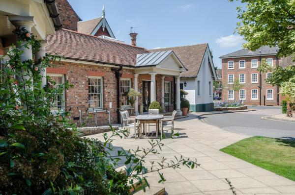 The Woburn - Dunstable