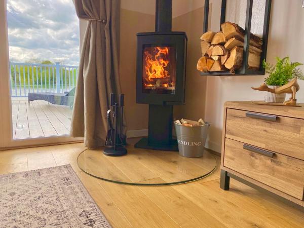 Cotswolds Lakeside Lodge - Nesbitt's Nest - Bibury