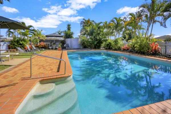 Cane Village Holiday Park - Bundaberg