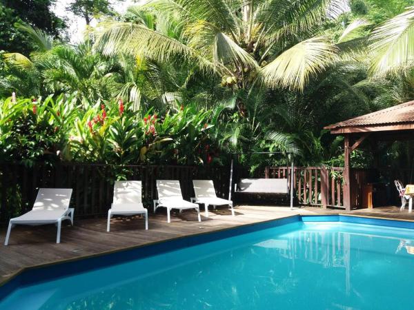 Bungalow Charmant à Pointe-noire Avec Piscine Partagée - Deshaies