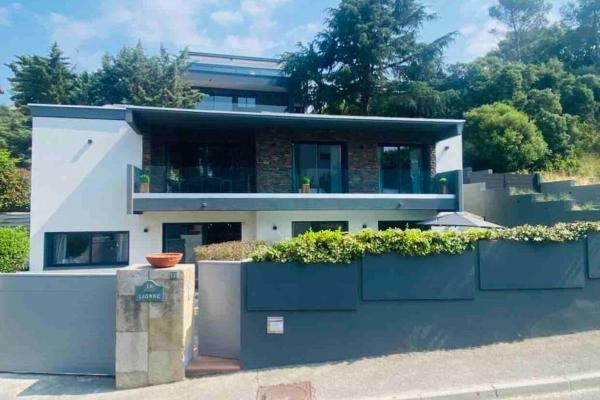 Haut De Villa De Charme - 3 Chambres 6pers - Saint-Raphaël