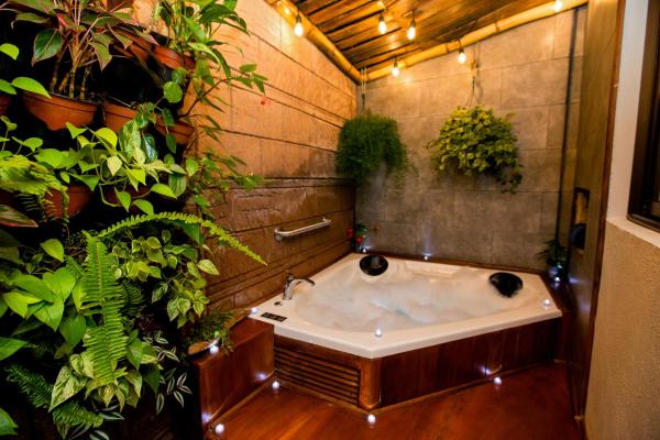 Casa Suculenta ,Monteverde Con Jacuzzi Privado Y Lavandería - Costa Rica