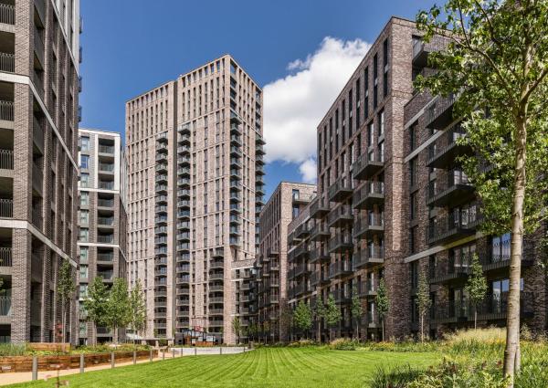 Canada Gardens At Wembley Park - Urban Oasis - Harrow