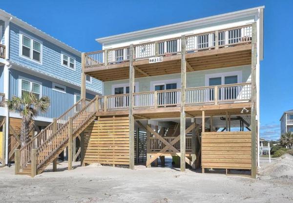 Beach Plzzz - Oak Island, NC