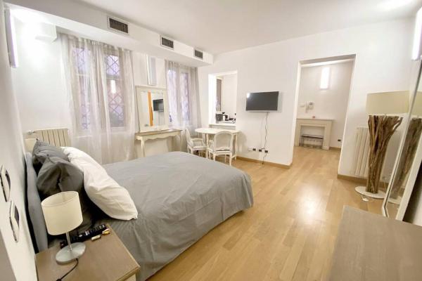 Boutique Apartment In Milano Center: Duomo Scala - Milão