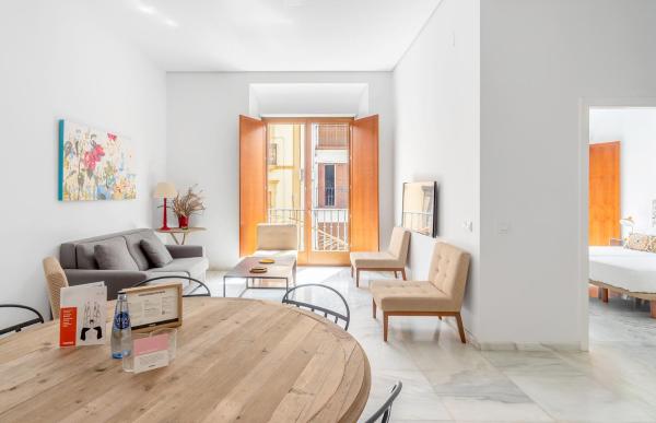 Numa | 3 Bedroom Apartment With Sofa Bed - Seville