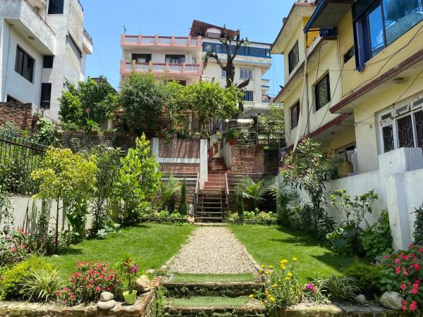 Birds Nest Hostel - Tibet