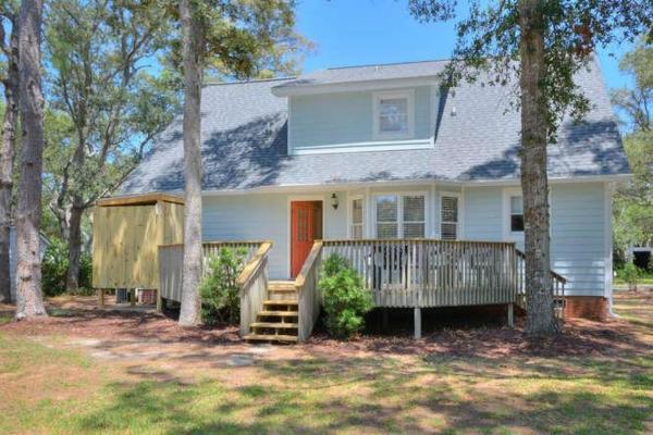 Fine And Sandy - Bald Head Island, NC