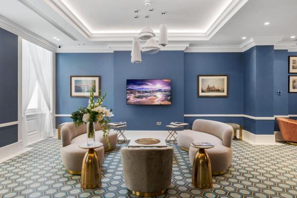 Commodore Hotel - Notting Hill