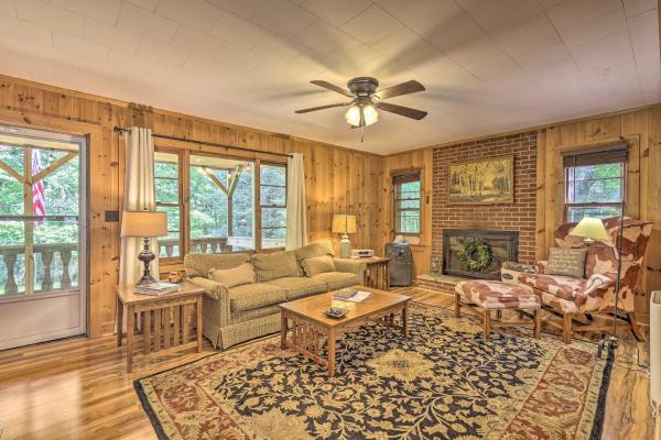 Near Hiking Roaring Gap Retreat With Fire Pit! - Stone Mountain State Park, Roaring Gap