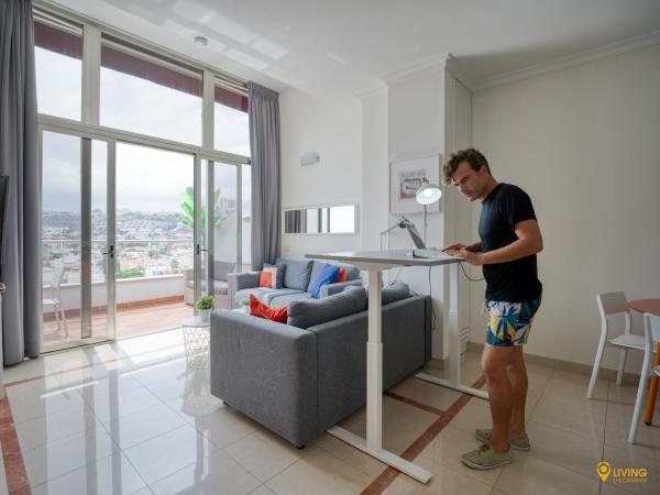 Living Las Canteras Homes - Beachside Terrace Bikes - Las Palmas de Gran Canaria