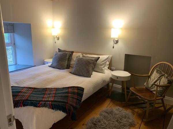 Min-y-fford Sleeps 6 Plus Pet - Fishguard