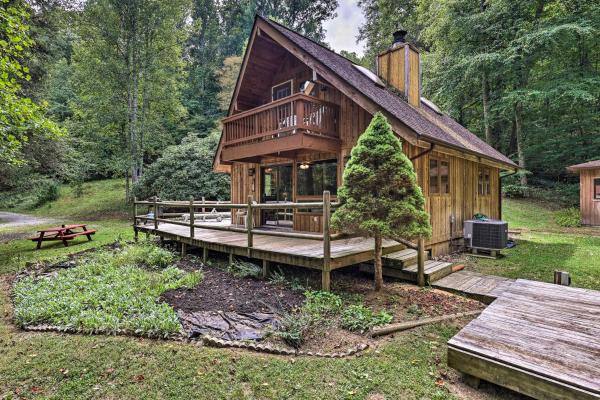 Quiet Max Meadows Cabin, 12 Acres Of Property - Virginia
