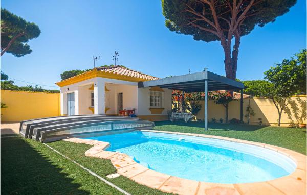 Lovely Home In Chiclana De La Fronter - Novo Sancti Petri