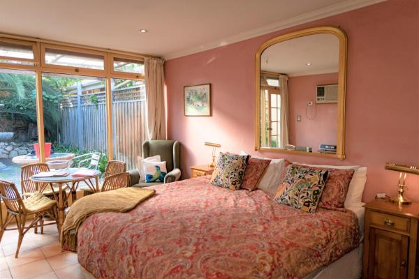 Bishops Garden Spa Suite - Adelaide