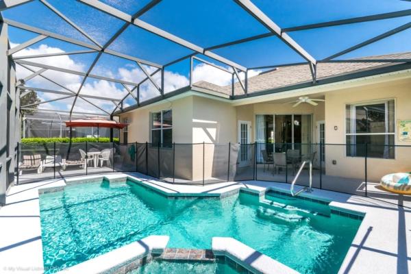 Fantastic 4 Br Home With Private Pool & Spa 137mh Villa - Haines City, FL