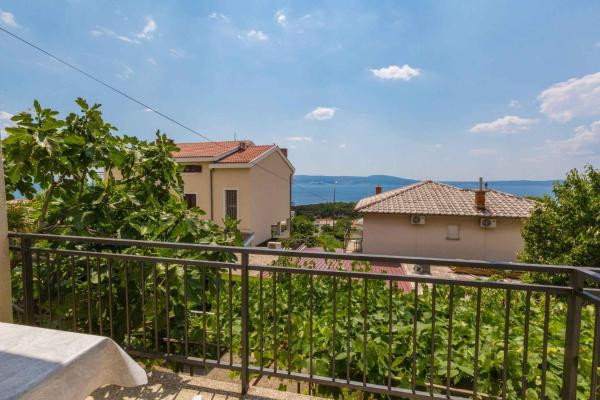 Apartments In Novi Vinodolski 39125 - Klenovica