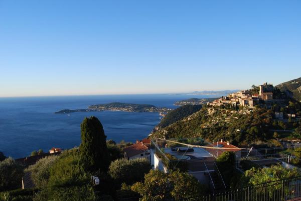 Stunning Penthouse With Panoramic Views Of Eze Village And The French Riviera - Èze
