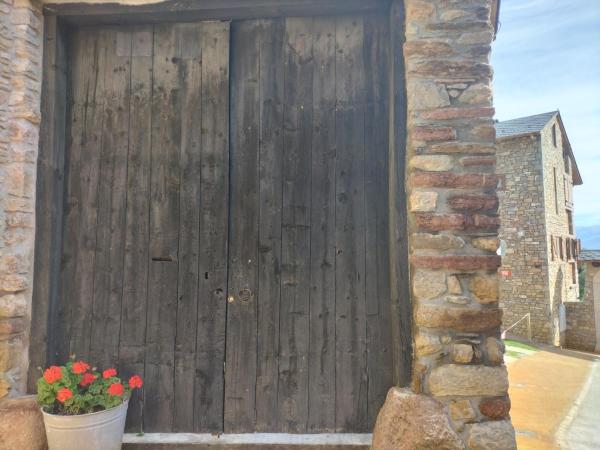 Cal Teler-benedicta - Alp, Catalonia