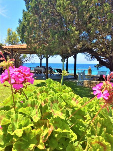 Genari Beach Apartments - Greece