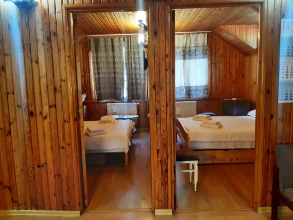 Rustic Regal - Sinaia