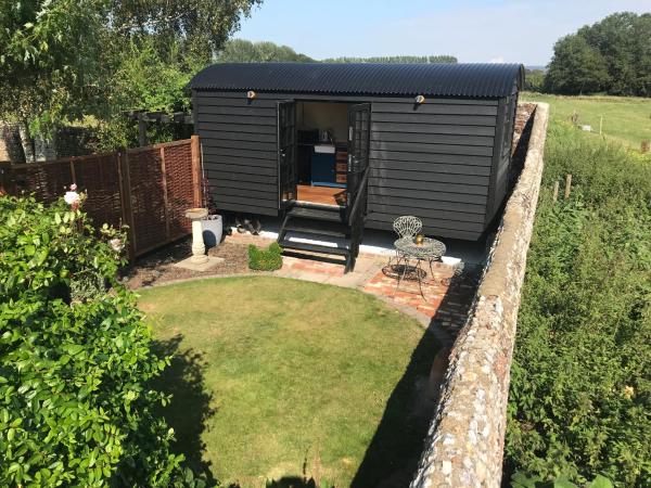 Highkettle Hut - Pagham