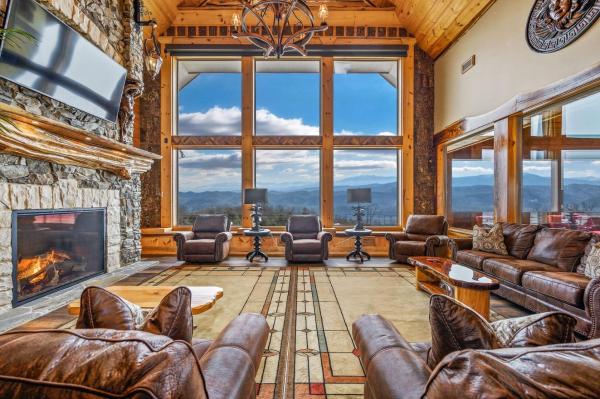 Tennessee Whiskey, Indoor Pool, Amazing Views, Theater Room, Hot Tub, 5 Star Luxury! - 田納西州