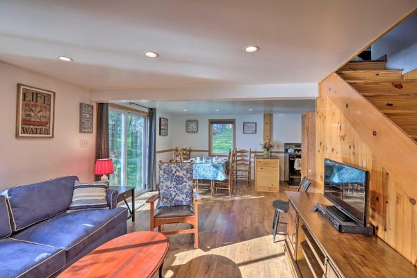 Aunt Als Place Home On Canandaigua Lake With Deck - Finger Lakes, NY