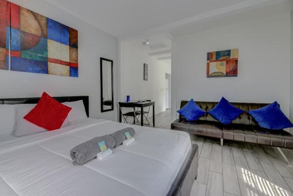 Adorable Private Apartments In The Heart Of Miami! - South Miami, FL
