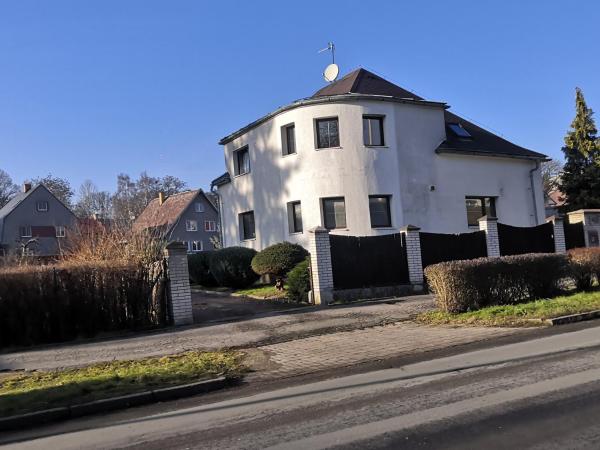 Penzion Ubytování U Parku S Parkovištěm - Česká Lípa