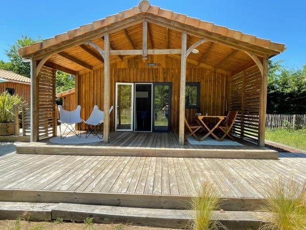 Chalet Au Calme Dans La Pinède - Gironde