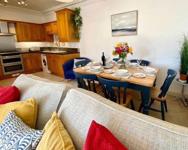 Coastal Mews House Close To Beach - Suffolk