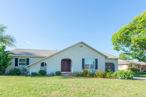 Perfect Gateway To Disney And Retreat Center. - DeLand, FL