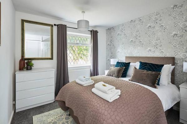 Fantastic 3 Bedroom Property - Keighley