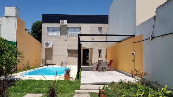 Casa Con Pileta La Plata - 